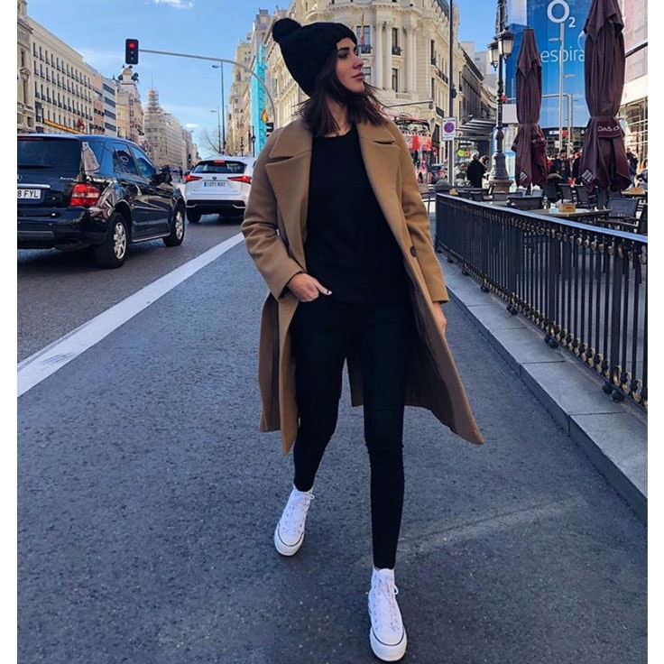 María Turiel: Un pantalón negro, tres looks diferentes - Plaza Mayor