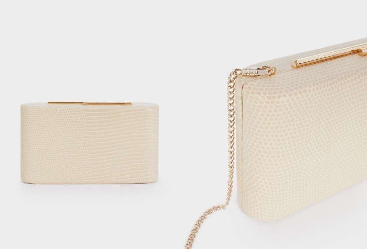 Los bolsos clutch que te robarán el corazón esta temporada